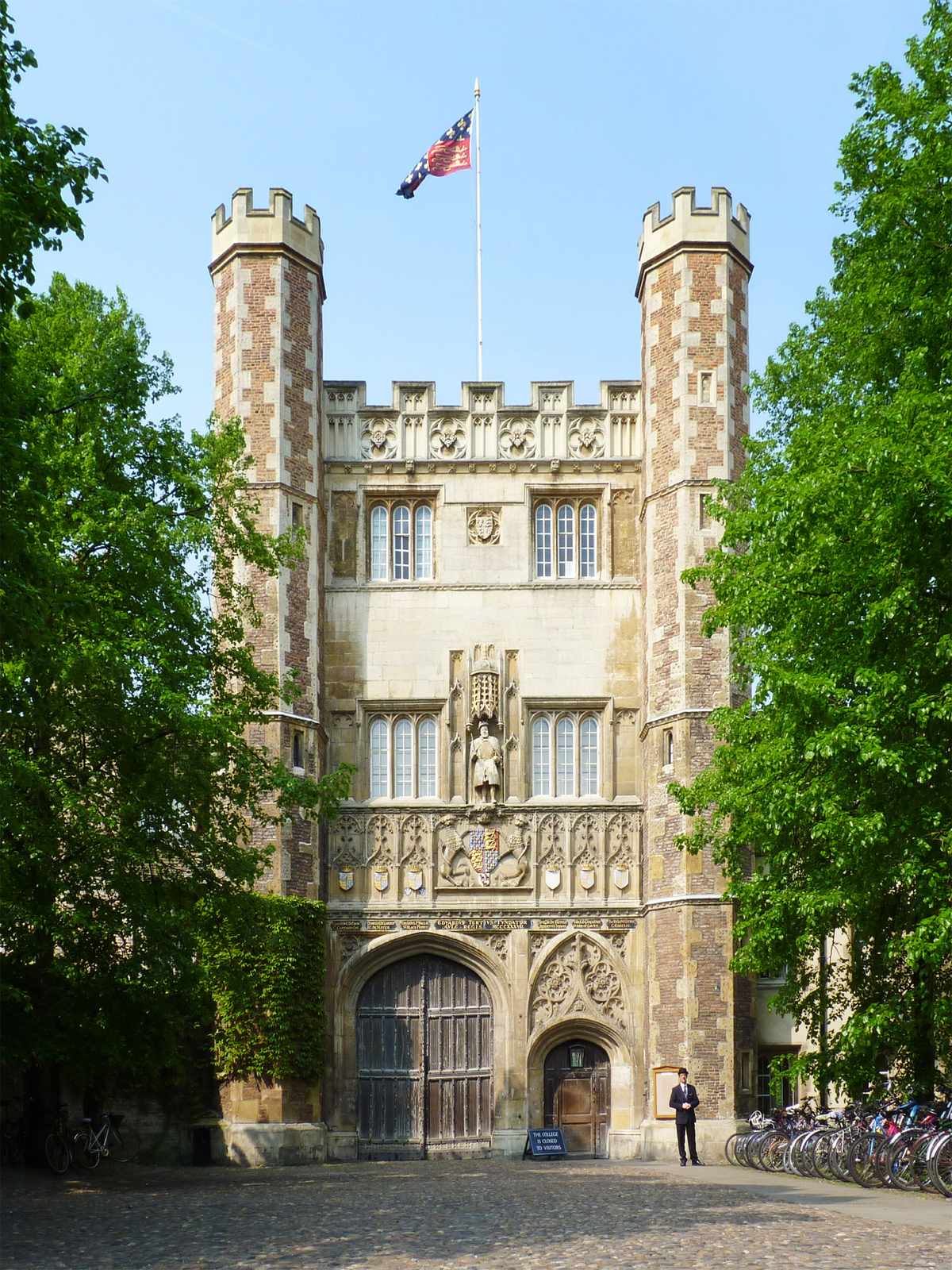 Trinity College Great Gate – Writing Your Life